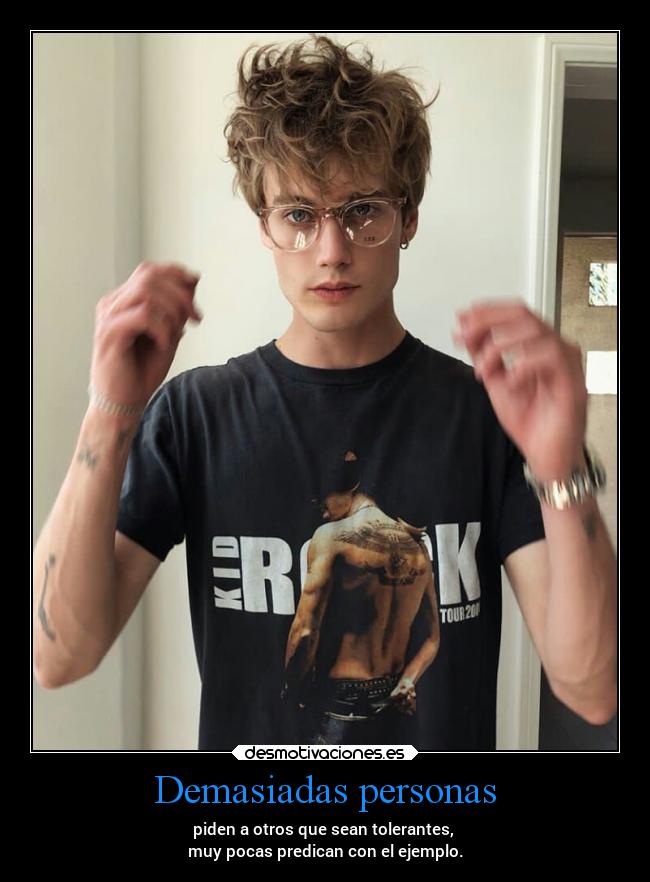 Demasiadas personas | Desmotivaciones